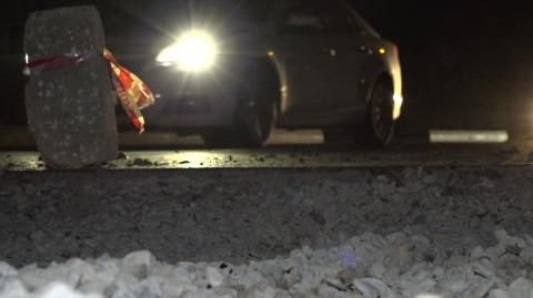 Yolda qazılan çuxur avtomobilləri yararsız vəziyyətə salıb | Baku.TV